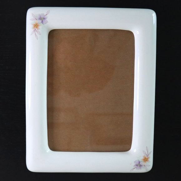 Fetco | Accents | Vintage White Picture Frame Minimalistic Hand Painted ...